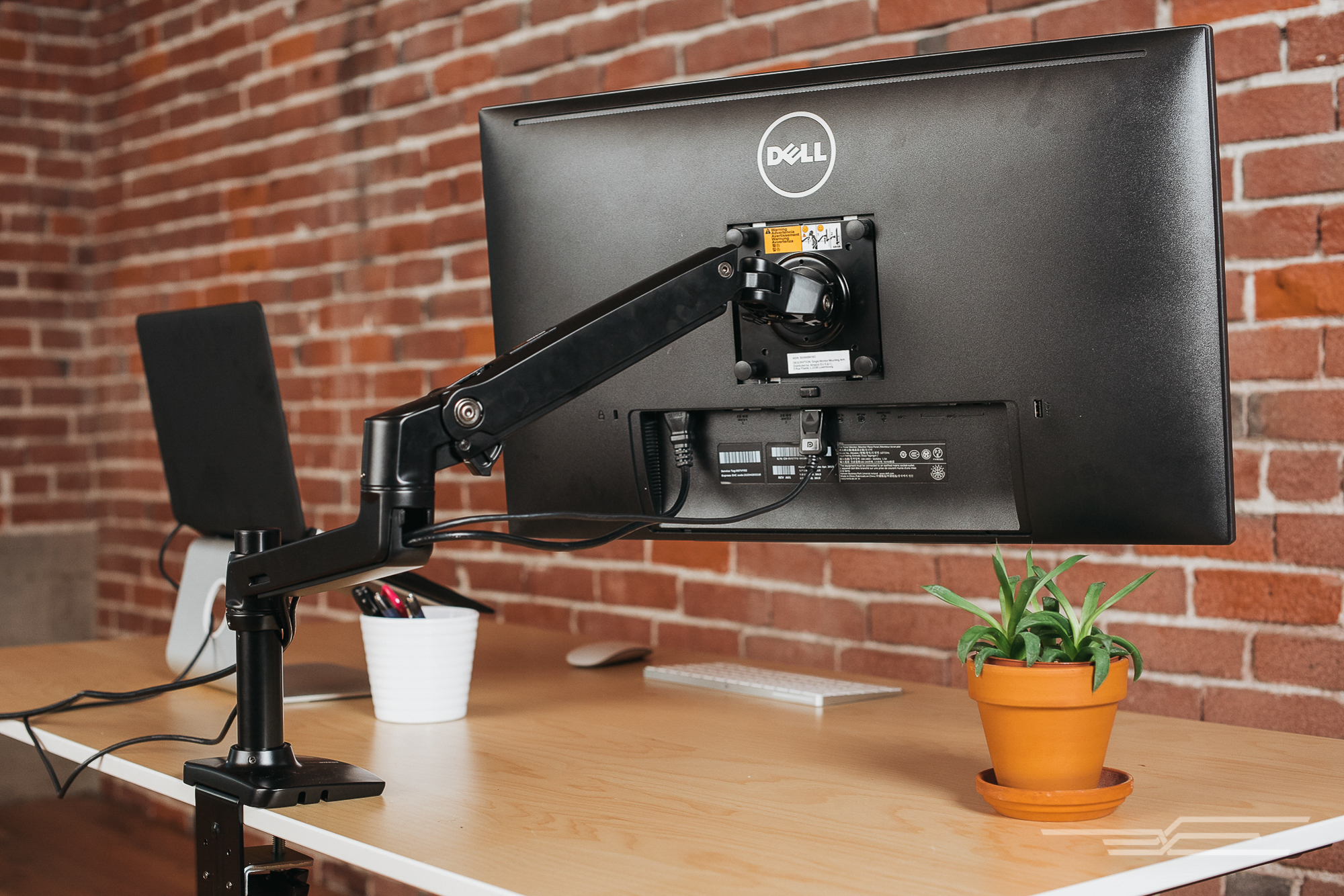 Diy Articulating Monitor Arm Diy Projects